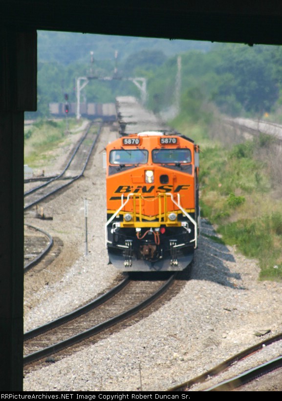 BNSF 5870